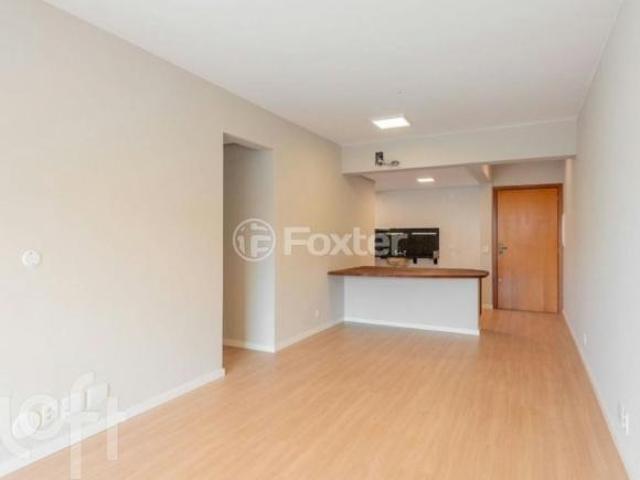 Apartamento, 2 dormitórios, 81.67 m², em Petrópolis
