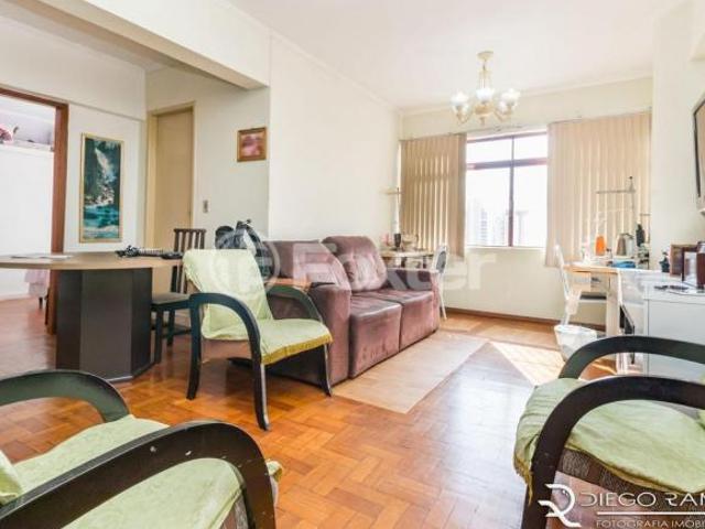 Apartamento, 2 dormitórios, 81.96 m², em Centro Histórico