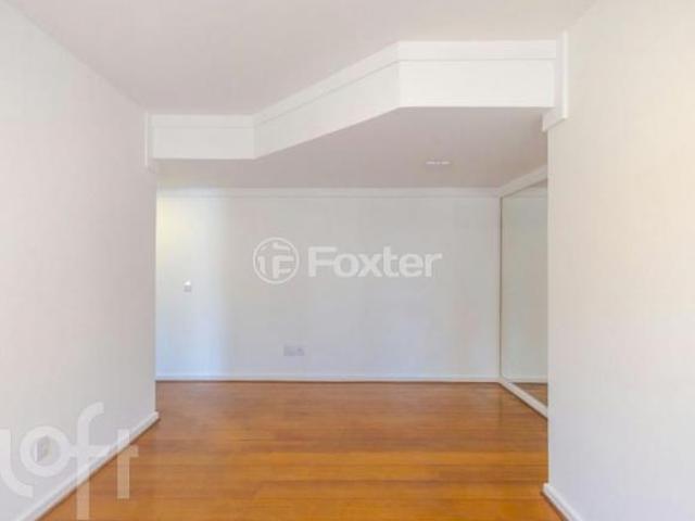 Apartamento, 2 dormitórios, 81.99 m², em Menino Deus