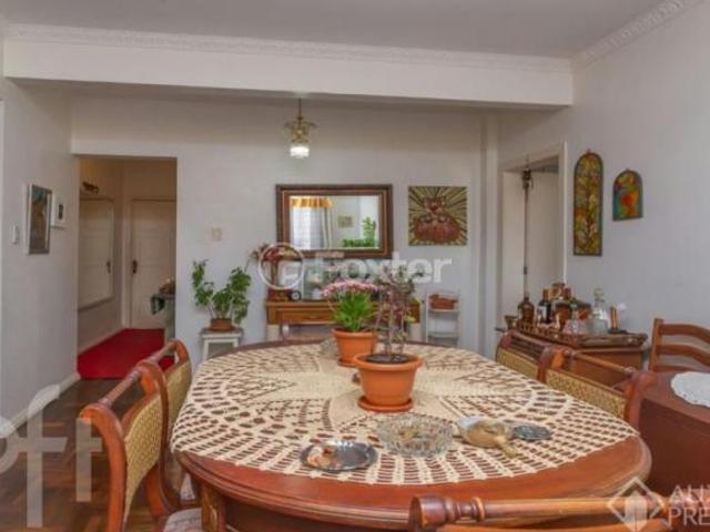 Apartamento, 2 dormitórios, 82 m², em Independência