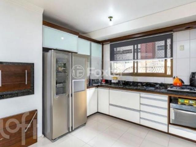 Apartamento, 2 dormitórios, 82.32 m², em Três Figueiras