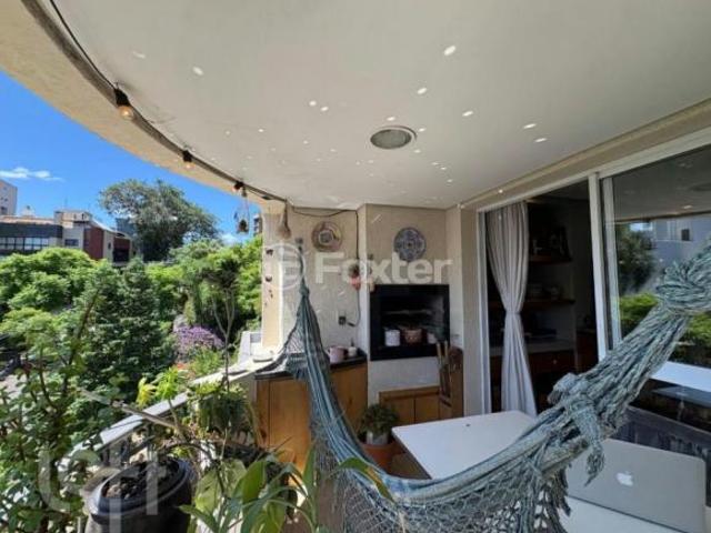 Apartamento, 2 dormitórios, 83.86 m², em Mont Serrat