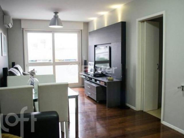 Apartamento, 2 dormitórios, 97.25 m², em Petrópolis