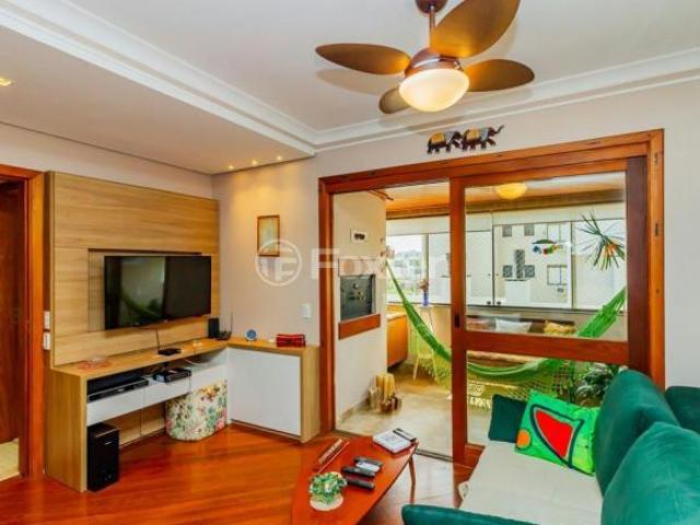Apartamento, 2 dormitórios, 98.68 m², em São João