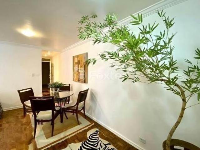 Apartamento, 2 dormitórios, 90 m², em Itaim Bibi