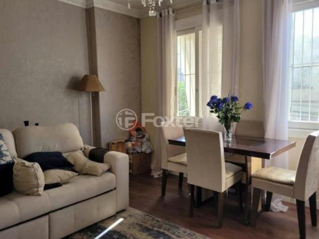 Apartamento, 2 dormitórios, 90 m², em São João