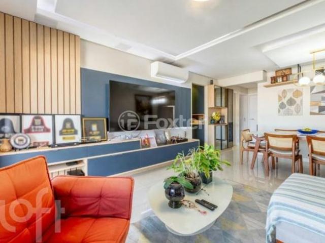 Apartamento, 2 dormitórios, 90.23 m², em Petrópolis