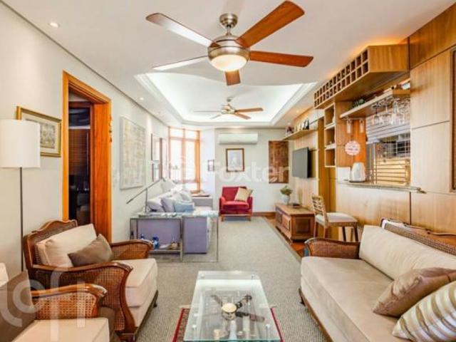 Apartamento, 2 dormitórios, 91.37 m², em São João
