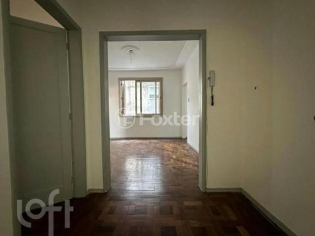 Apartamento, 2 dormitórios, 91.76 m², em Floresta