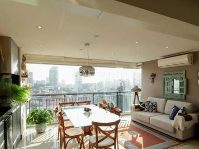 Apartamento, 2 dormitórios, 92 m², em Santana