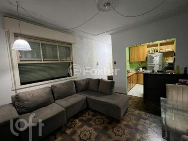 Apartamento, 2 dormitórios, 92 m², em Petrópolis