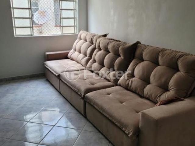 Apartamento, 2 dormitórios, 92 m², em Vila Galvão