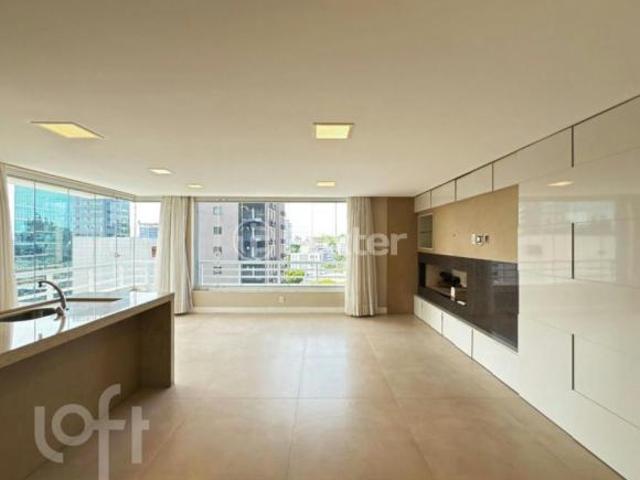 Apartamento, 2 dormitórios, 93.16 m², em Auxiliadora