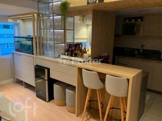 Apartamento, 2 dormitórios, 93.46 m², em Exposição