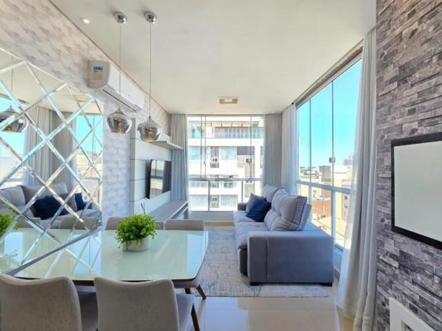 Apartamento 2 dormitórios/quartos, mobiliado e decorado com box/vaga de garagem Navegantes em Capão