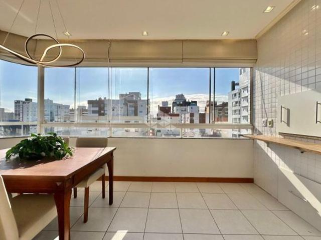 Apartamento 2 dormitórios/quartos, mobiliado e decorado, sacada de frente com churrasqueira e box/va