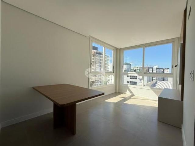 Apartamento 2 dormitórios/quartos, semi mobiliado, com 1 box/vaga de garagem, prédio com infra compl