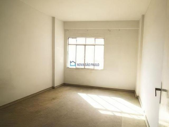 Apartamento 2 Dorms a 300 m do Metrô Saúde Localização Premium Para Modernizar