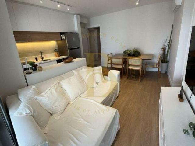 Apartamento 2 dorms com móveis embutidos no melhor do Brooklin