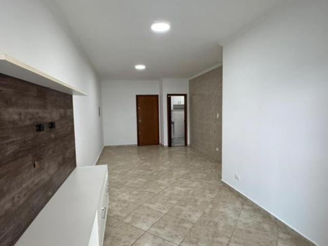 Apartamento 2 dorms de frente, ampla metragem, oportunidade!