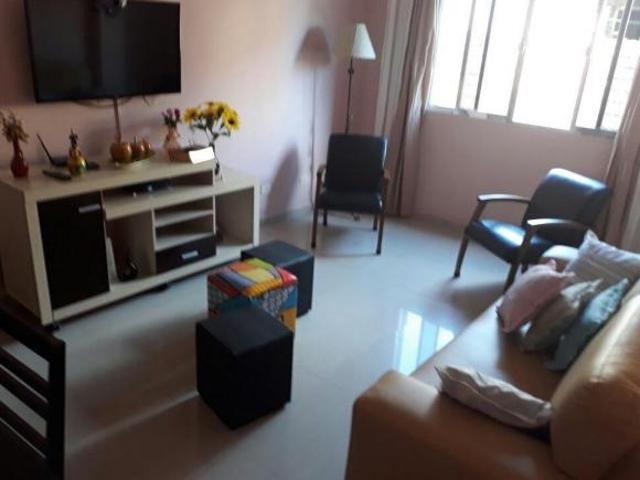 Apartamento 2 dorms, sala ampla em ótima localização em São Vicente!