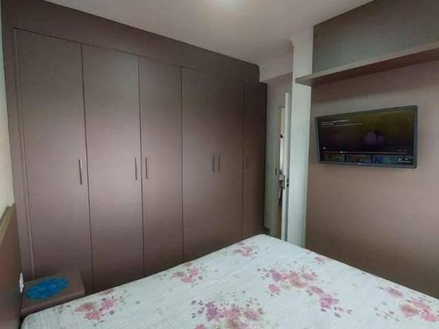 Apartamento 2 dorms, varanda fechada vidro, vista Fazendinha!
