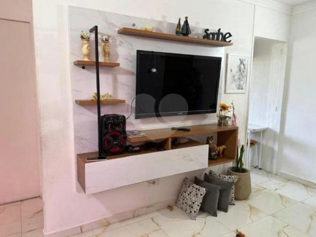 Apartamento 2 Dorms 42m² Reformado c/ Vaga – Av. Conselheiro Moreira