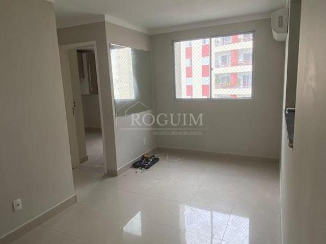 Apartamento 2 Drms 44 m². Vaga coberta. Sol da manhã, andar alto. Zona Sul. Sjc