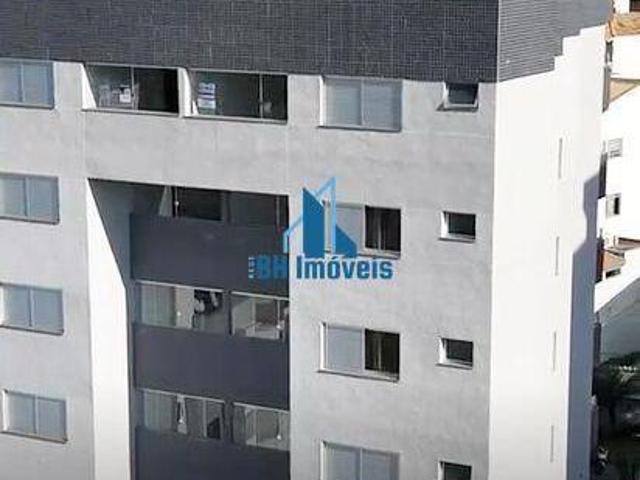 Apartamento 2 qts com suíte no Bairro Cabral em Contagem/MG