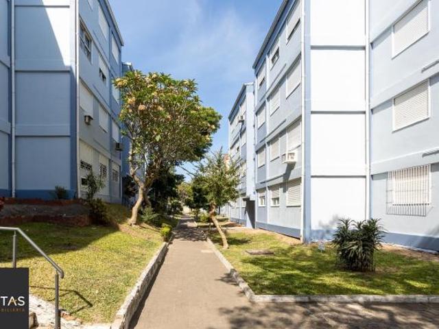 APARTAMENTO 2 QUARTOS, 1 VAGA ROTATIVA BAIRRO CAMAQUÃ