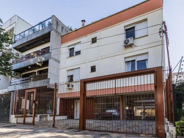 Apartamento 2 quartos, 1º andar, sol da manhã, vaga coberta