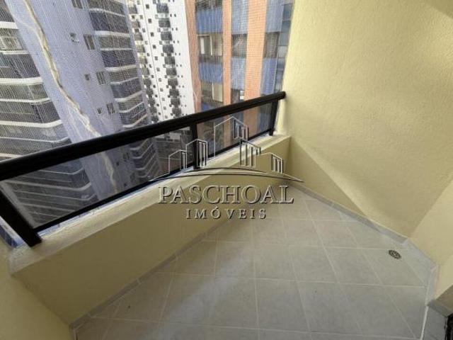 Apartamento 2 quartos, 1 banheiro social. Reformado. Vista livre. Aviação