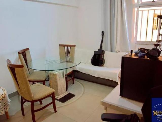 Apartamento 2 quartos, 1 suíte, 62m², 1 vaga livre e coberta, totalmente reformado e com portaria 24