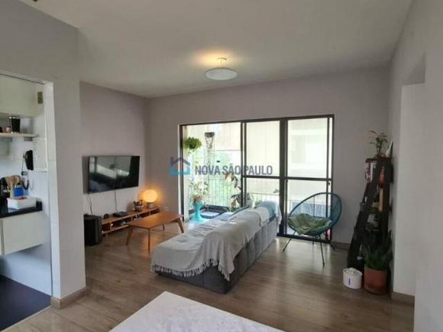 Apartamento 2 quartos 1 suíte, 1 vaga, 750m para Metrô Santa Cruz