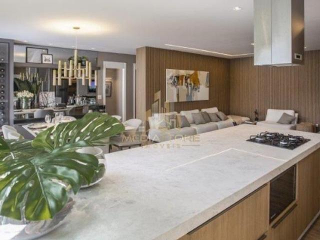 Apartamento 2 quartos 1 suíte 1 vaga Centro Curitiba/PR