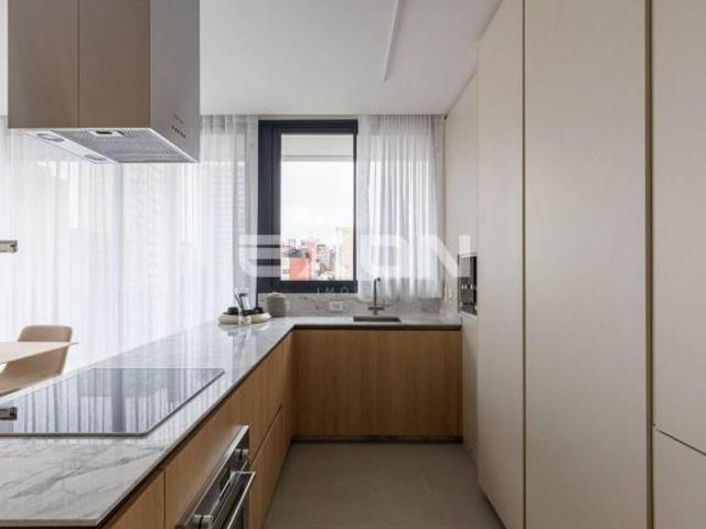 Apartamento 2 Quartos 1 Suíte Mobiliado no Batel – Curitiba