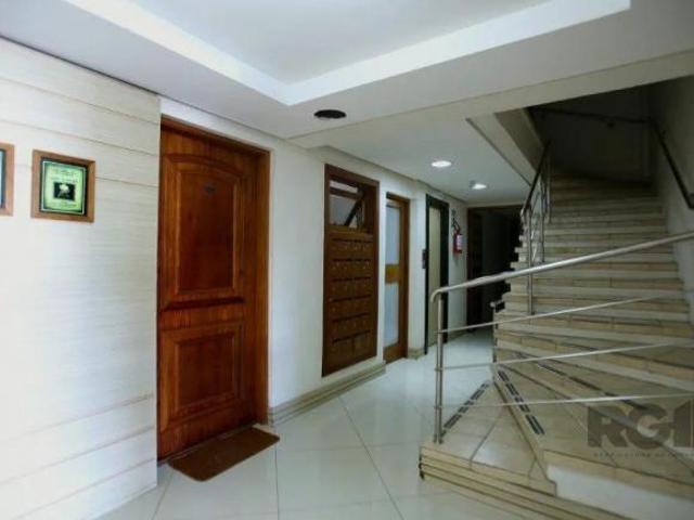 Apartamento, 2 Quartos, 2 Vagas, Bairro Petrópolis