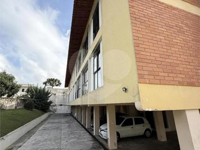 Apartamento 2 quartos 2 vagas bom estado 1o andar