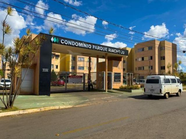 Apartamento 2 Quartos, 55m², 1 Vaga de Garagem, Área de Lazer à Venda na QC 5 Riacho Fundo II