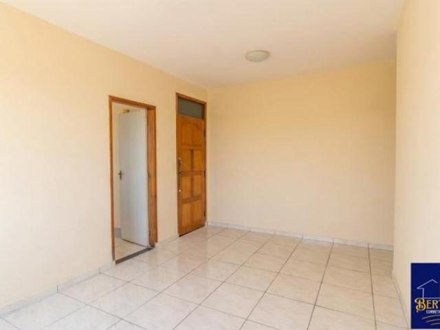 Apartamento 2 quartos, 58m², 1 vaga, claro e com armários planejados, no Carlos Prates