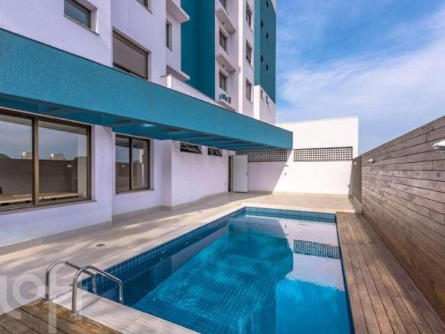 Apartamento 2 quartos 65m2 novo, Piso laminado e Armários