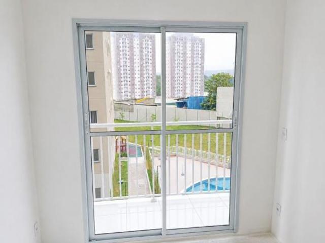 Apartamento 2 quartos com suíte na Vila Sul Americana em Carapicuíba 41m2 c vaga de carro coberta pr