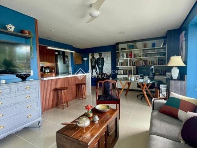 Apartamento 2 quartos com suíte, duas garagens