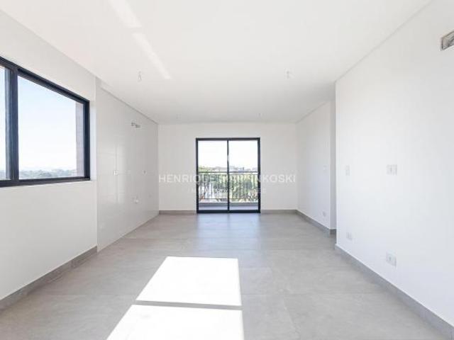 Apartamento 2 Quartos com Suíte e Churrasqueira no Bacacheri