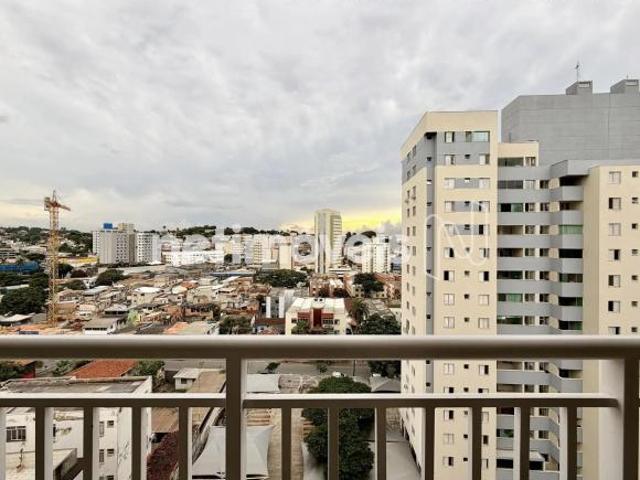 Apartamento 2 quartos com suíte e varanda 64m²  à venda no Liberdade!