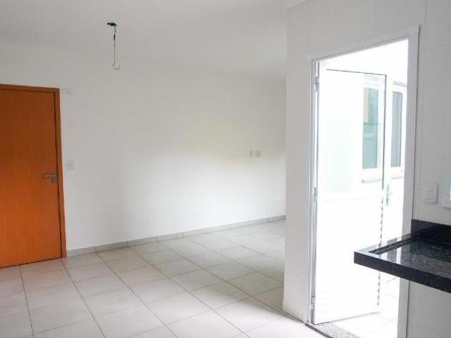 Apartamento 2 Quartos com Suíte, Varanda e 1 Vaga em Vila Guiomar – Aceita Financiamento
