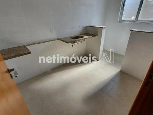 Apartamento 2 Quartos com Sacada – Conforto e Praticidade!