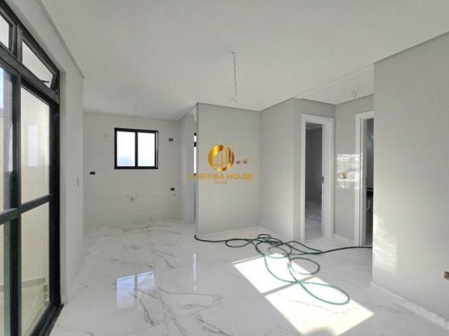 Apartamento 2 quartos com varanda com churrasqueira murada, térreo, novo localizado na Av. Castro Al