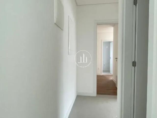 Apartamento 2 Quartos com 1 Suíte e 73m² Centro CEN