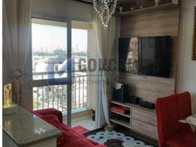 Apartamento 2 Quartos com 1 Vaga no Utinga, Santo André – 55m² Piso Laminado